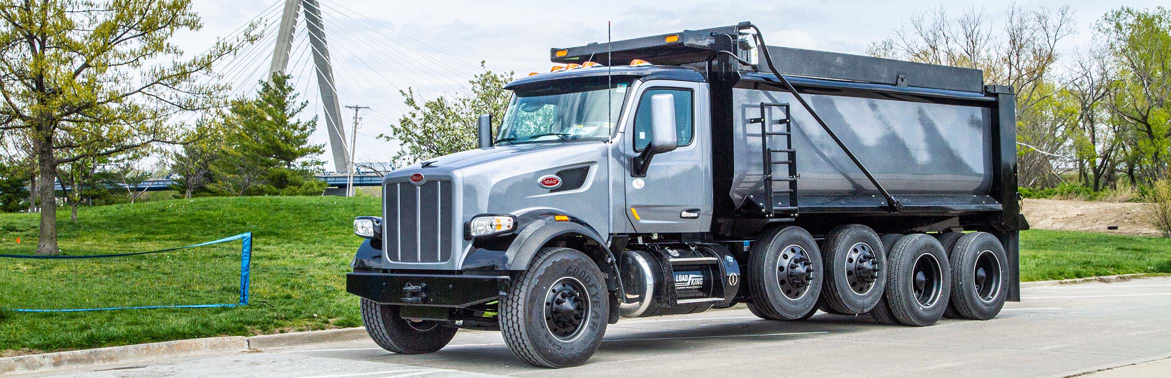 Dump Truck: A Complete Guide To Help You Buy A New Or Used Waste ...